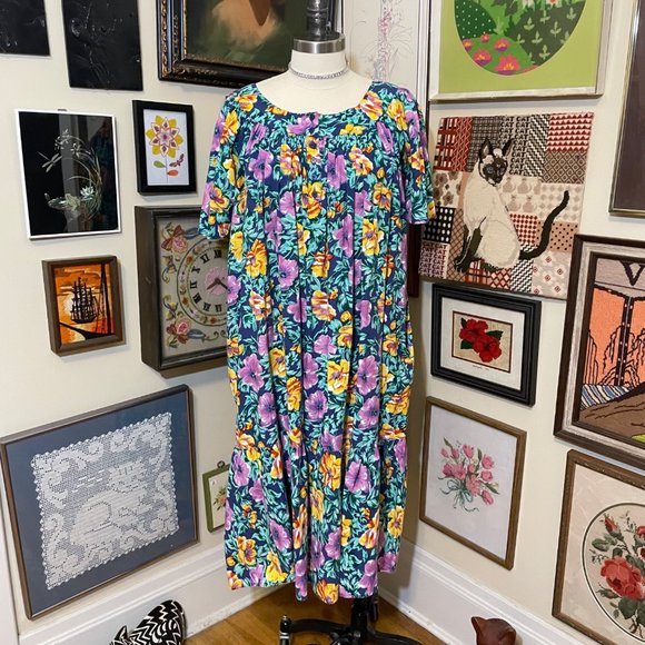 Jennifer Moore | Dresses | Jennifer Moore Purple Yellow Green Floral ...